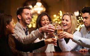 Pub-Style Irish Restaurant in Elgin, IL - Bennigan's Grill